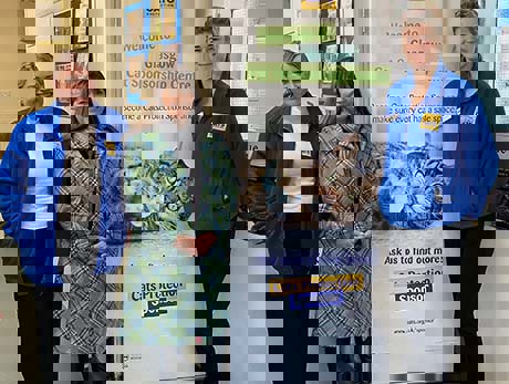 Cats Protection welcomes Clare Haughey MSP to its Glasgow Centre