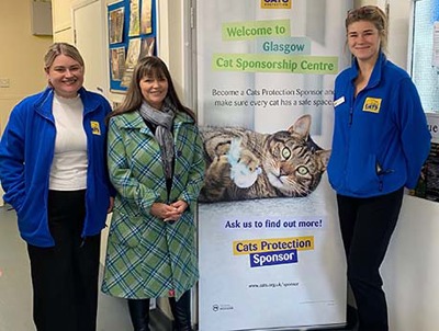 Cats Protection welcomes Clare Haughey MSP to its Glasgow Centre