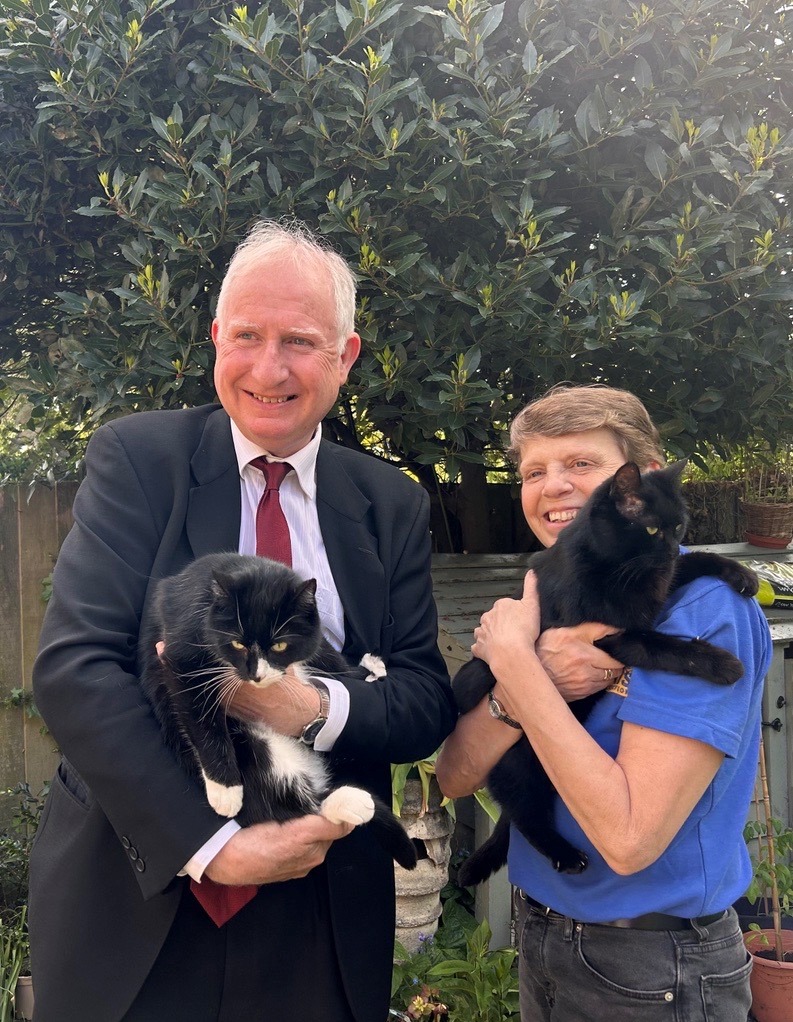 Daniel Zeichner MP visit | Press Release | Cats Protection